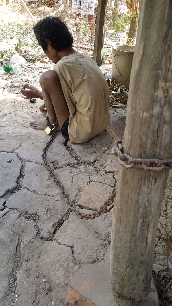 Chained in Cambodia - Maryknoll Magazine