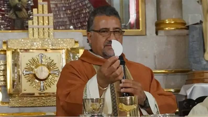 Mexican Priest Murdered, Archbishop Attacked - Maryknoll Magazine