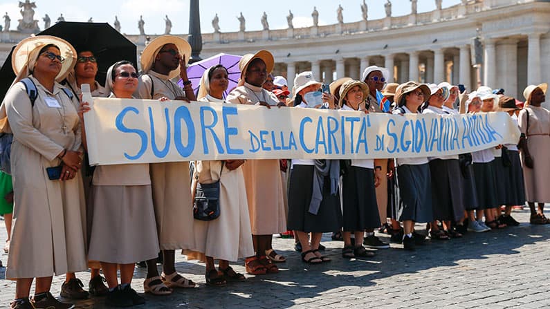 On the Assumption, Pope Francis Prays for Peace - Maryknoll Magazine