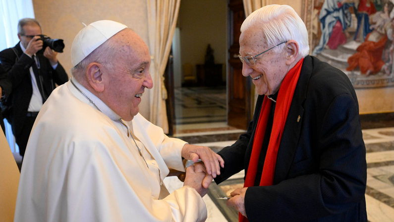 Pope Francis lauds “field hospital” churches | Maryknoll magazine